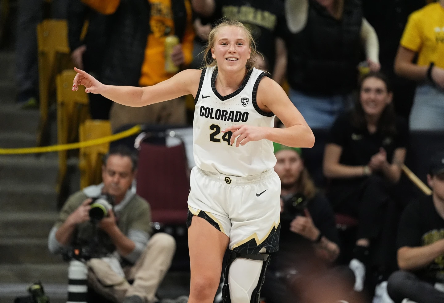 No. 4 Colorado records season-high 32 assists in cruising to 90-57 win ...