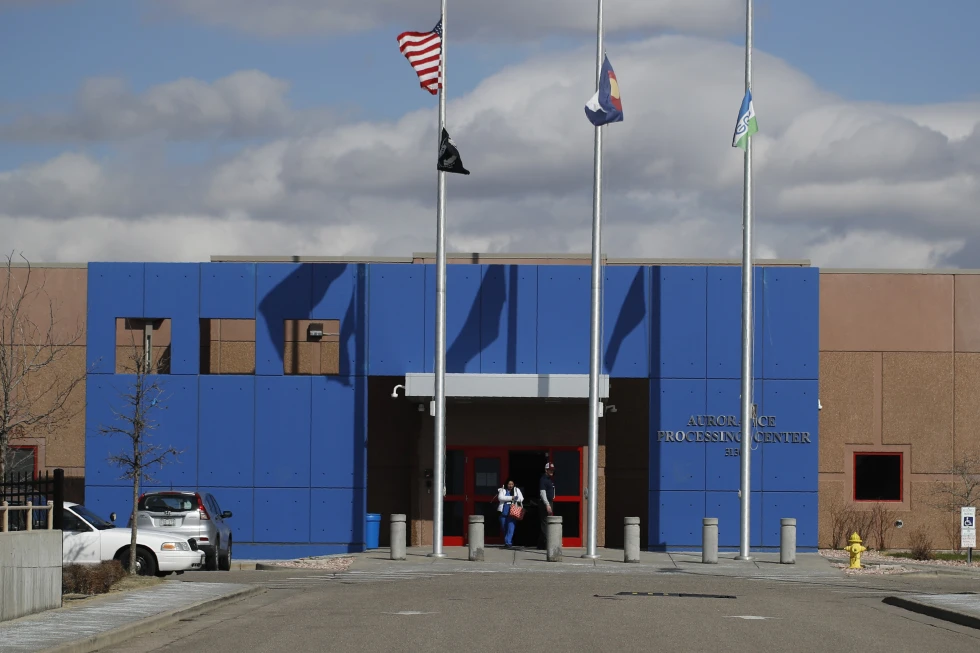 Man Who Escaped ICE Detention in Power Outage Gets Caught on a Denver ...